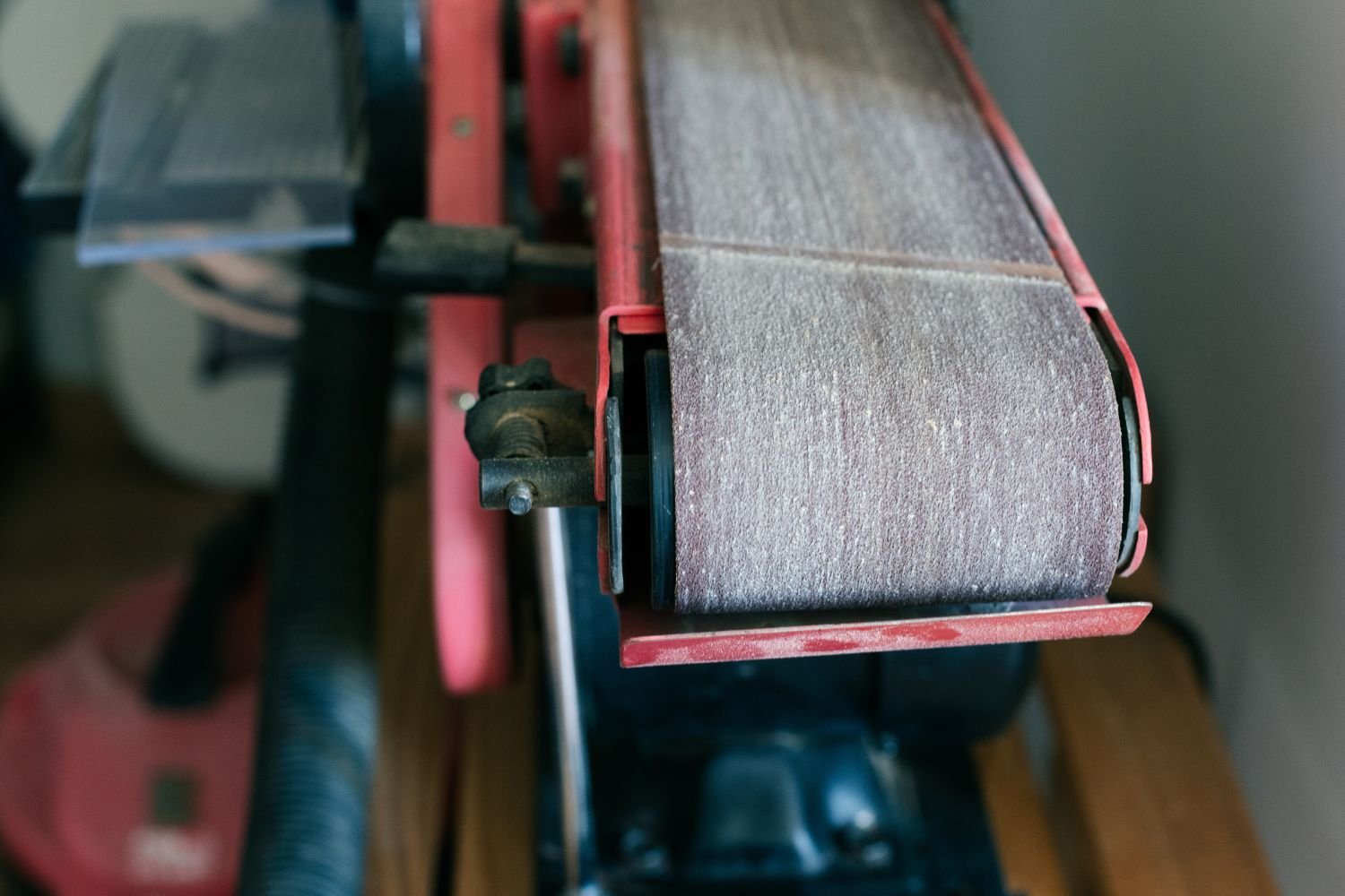 What is a Belt Sander? - An Ultimate Guide